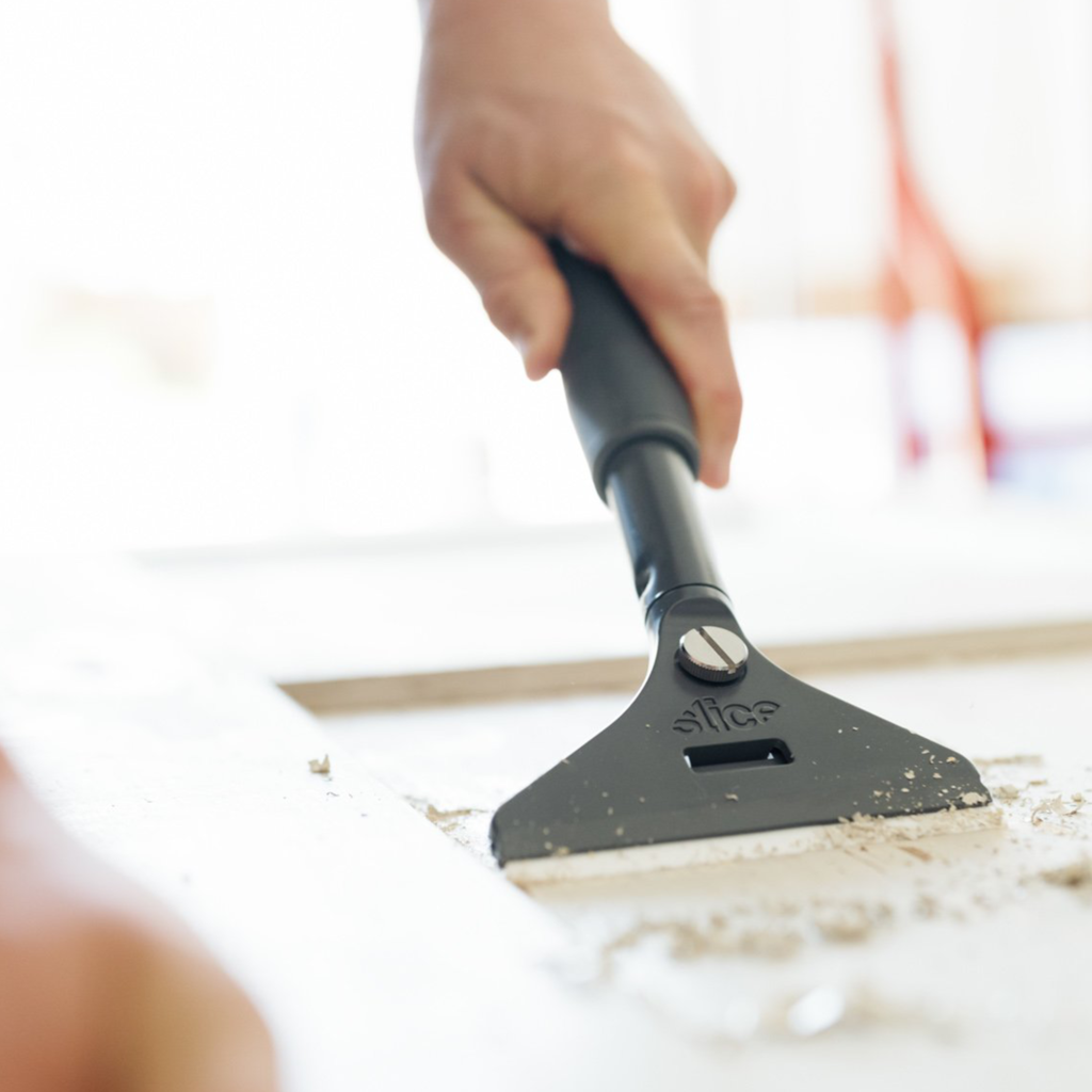 #2110599 SLICE® LONG HANDLE SCRAPER - Dentec Safety Specialists | Canada